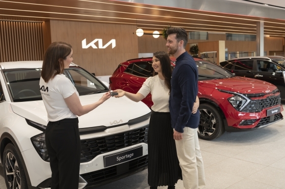 KIA MARCHES FORWARD WITH MULTIPLE SALES RECORDS - Kia Media Site