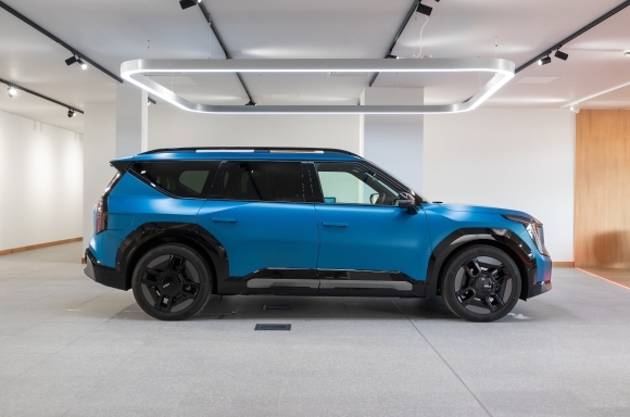 KIA OPENS NEW STATE-OF-THE-ART TECHNICAL TRAINING ACADEMY IN DERBY