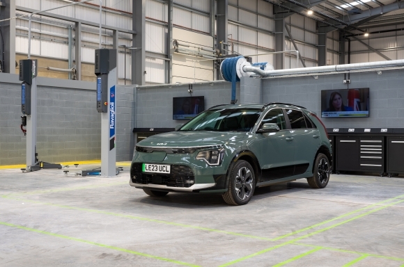 KIA OPENS NEW STATE-OF-THE-ART TECHNICAL TRAINING ACADEMY IN DERBY
