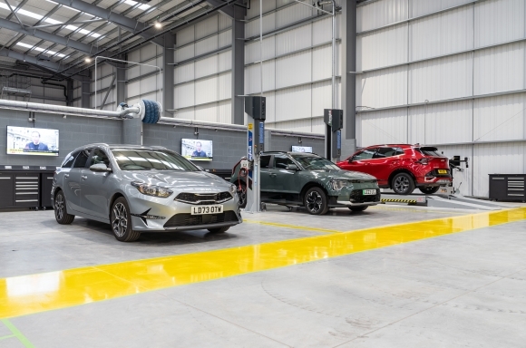 KIA OPENS NEW STATE-OF-THE-ART TECHNICAL TRAINING ACADEMY IN DERBY