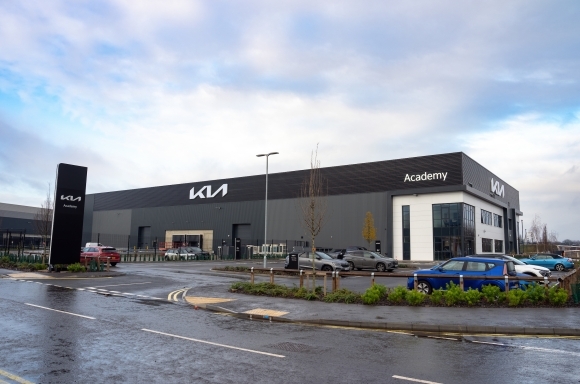 KIA OPENS NEW STATE-OF-THE-ART TECHNICAL TRAINING ACADEMY IN DERBY